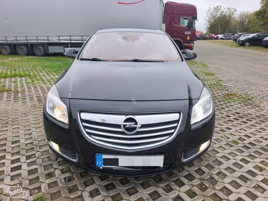 Black Opel Insignia 2008 in Vilnius, with an engine capacity of 2.00 L and mileage of 230 thousand km for 1950 €, photo 3 on AUTOMOTO.COM.LV