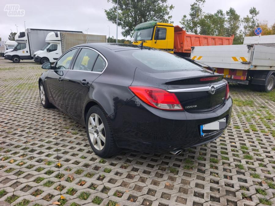 Black Opel Insignia 2008 in Vilnius, with an engine capacity of 2.00 L and mileage of 230 thousand km for 1950 €, photo 8 on AUTOMOTO.COM.LV