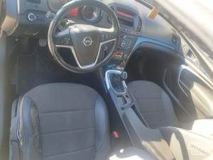 Black Opel Insignia 2009 in Plunge, with an engine capacity of 2.00 L and mileage of 350 thousand km for 2500 €, photo 13 on AUTOMOTO.COM.LV