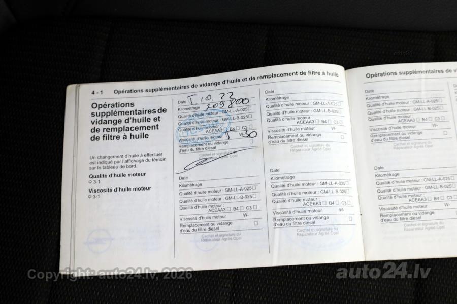 Черный Опель Инсигния 2009 в Таллин, объемом двигателя 2.00 л и пробегом 234 тыс. км за 1999 €, фото 9 на AUTOMOTO.COM.LV