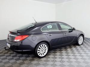 Black Opel Insignia 2009 in Tallinn, with an engine capacity of 2.00 L and mileage of 234 thousand km for 1999 €, photo 4 on AUTOMOTO.COM.LV