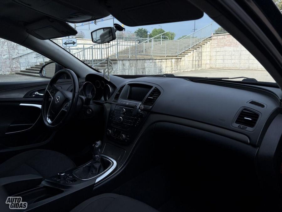 Black Opel Insignia 2009 in Alytus, with an engine capacity of 2.00 L and mileage of 310 thousand km for 1950 €, photo 9 on AUTOMOTO.COM.LV