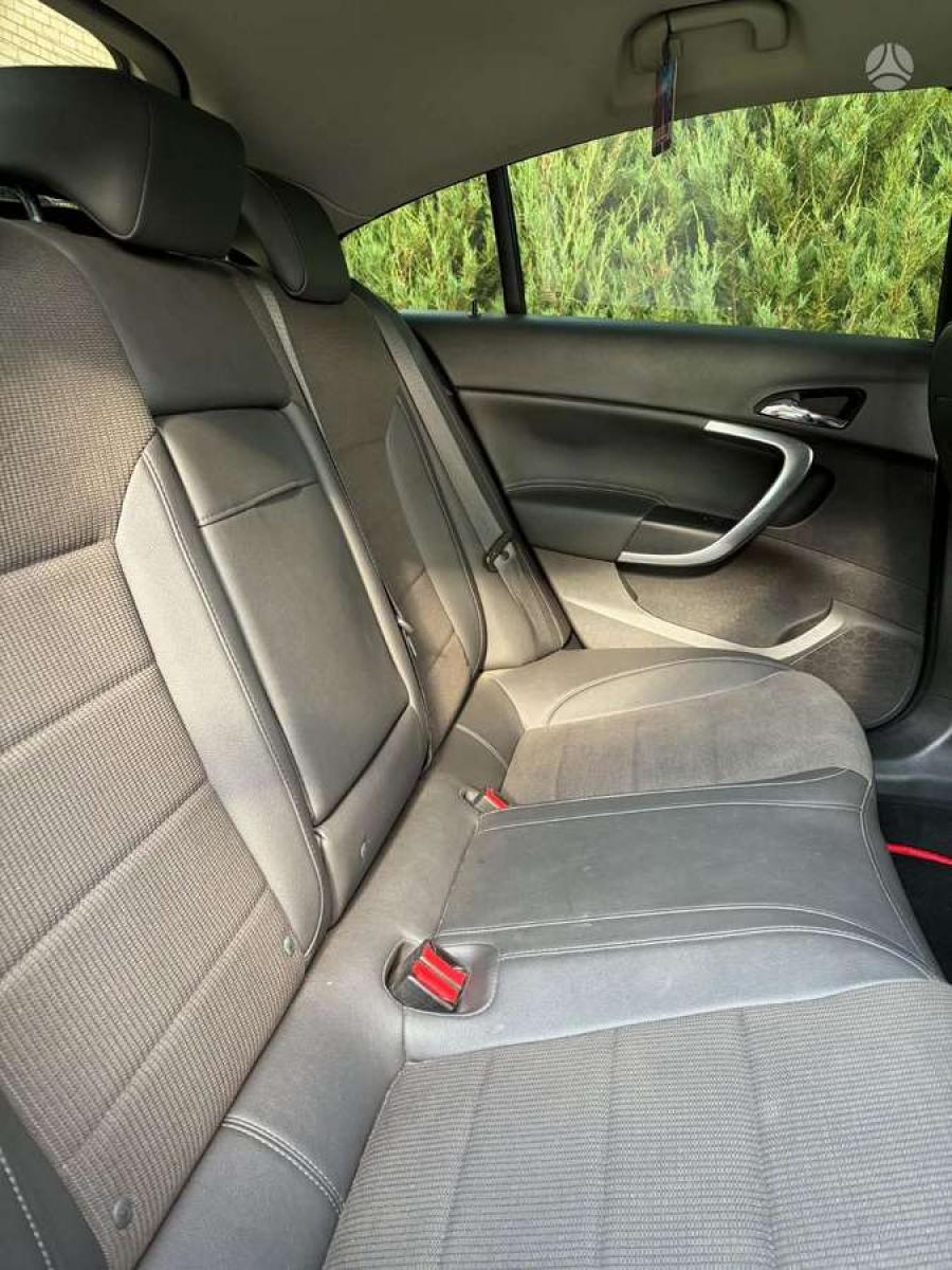 Melns Opel Insignia 2009 Kėdainiai, ar dzinēja tilpumu 1.96 L un nobraukumu 194 tūkst. km par 2400 €, foto 7 vietnē AUTOMOTO.COM.LV