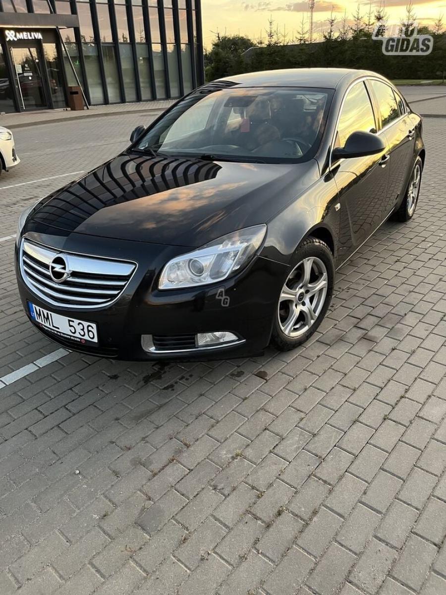 Melns Opel Insignia 2009 Kauņa, ar dzinēja tilpumu 2.00 L un nobraukumu 335 tūkst. km par 2000 €, foto 1 vietnē AUTOMOTO.COM.LV