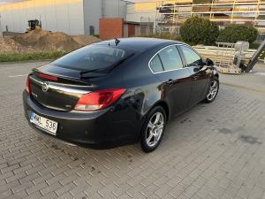 Melns Opel Insignia 2009 Kauņa, ar dzinēja tilpumu 2.00 L un nobraukumu 335 tūkst. km par 2000 €, foto 4 vietnē AUTOMOTO.COM.LV