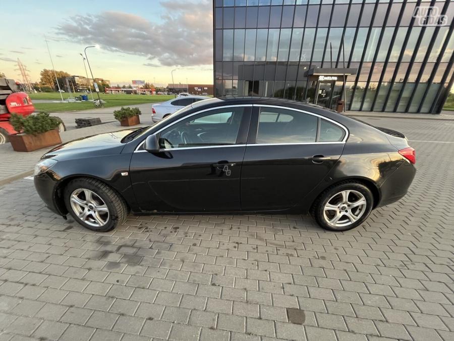 Melns Opel Insignia 2009 Kauņa, ar dzinēja tilpumu 2.00 L un nobraukumu 335 tūkst. km par 2000 €, foto 6 vietnē AUTOMOTO.COM.LV