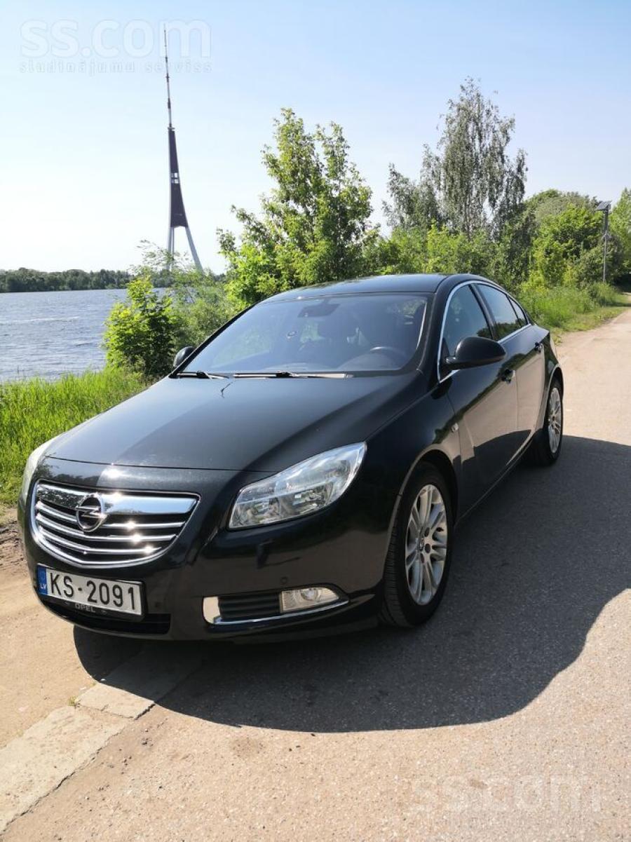 Melns Opel Insignia 2010 Rīga, ar dzinēja tilpumu 2.00 L un nobraukumu 295 tūkst. km par 2700 €, foto 1 vietnē AUTOMOTO.COM.LV