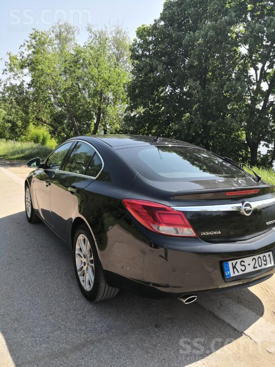 Melns Opel Insignia 2010 Rīga, ar dzinēja tilpumu 2.00 L un nobraukumu 295 tūkst. km par 2700 €, foto 2 vietnē AUTOMOTO.COM.LV