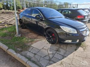 Melns Opel Insignia 2010 Klaipėda, ar dzinēja tilpumu 2.00 L un nobraukumu 230 tūkst. km par 2900 €, foto 3 vietnē AUTOMOTO.COM.LV