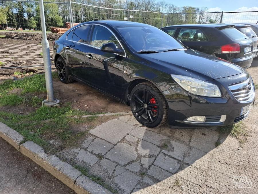 Melns Opel Insignia 2010 Klaipėda, ar dzinēja tilpumu 2.00 L un nobraukumu 230 tūkst. km par 2900 €, foto 3 vietnē AUTOMOTO.COM.LV