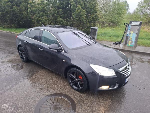 Black Opel Insignia 2010 in Klaipeda, with an engine capacity of 2.00 L and mileage of 230 thousand km for 2900 €, photo 5 on AUTOMOTO.COM.LV