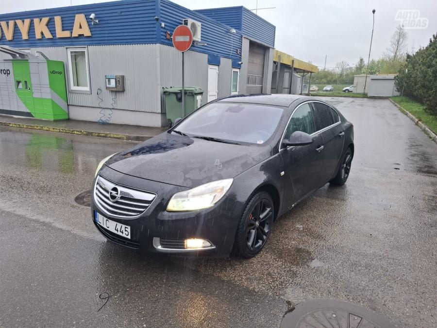 Melns Opel Insignia 2010 Klaipėda, ar dzinēja tilpumu 2.00 L un nobraukumu 230 tūkst. km par 2900 €, foto 12 vietnē AUTOMOTO.COM.LV