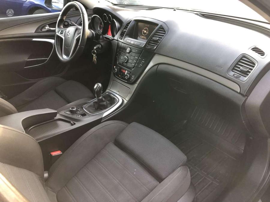 Melns Opel Insignia 2010 Klaipėda, ar dzinēja tilpumu 1.96 L un nobraukumu 367 tūkst. km par 2150 €, foto 7 vietnē AUTOMOTO.COM.LV