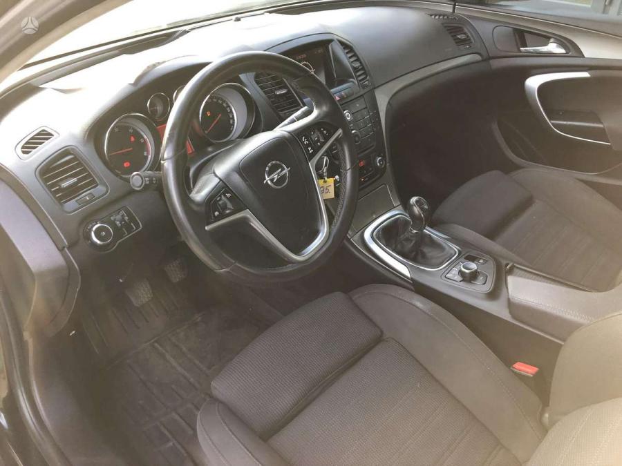 Melns Opel Insignia 2010 Klaipėda, ar dzinēja tilpumu 1.96 L un nobraukumu 367 tūkst. km par 2150 €, foto 8 vietnē AUTOMOTO.COM.LV