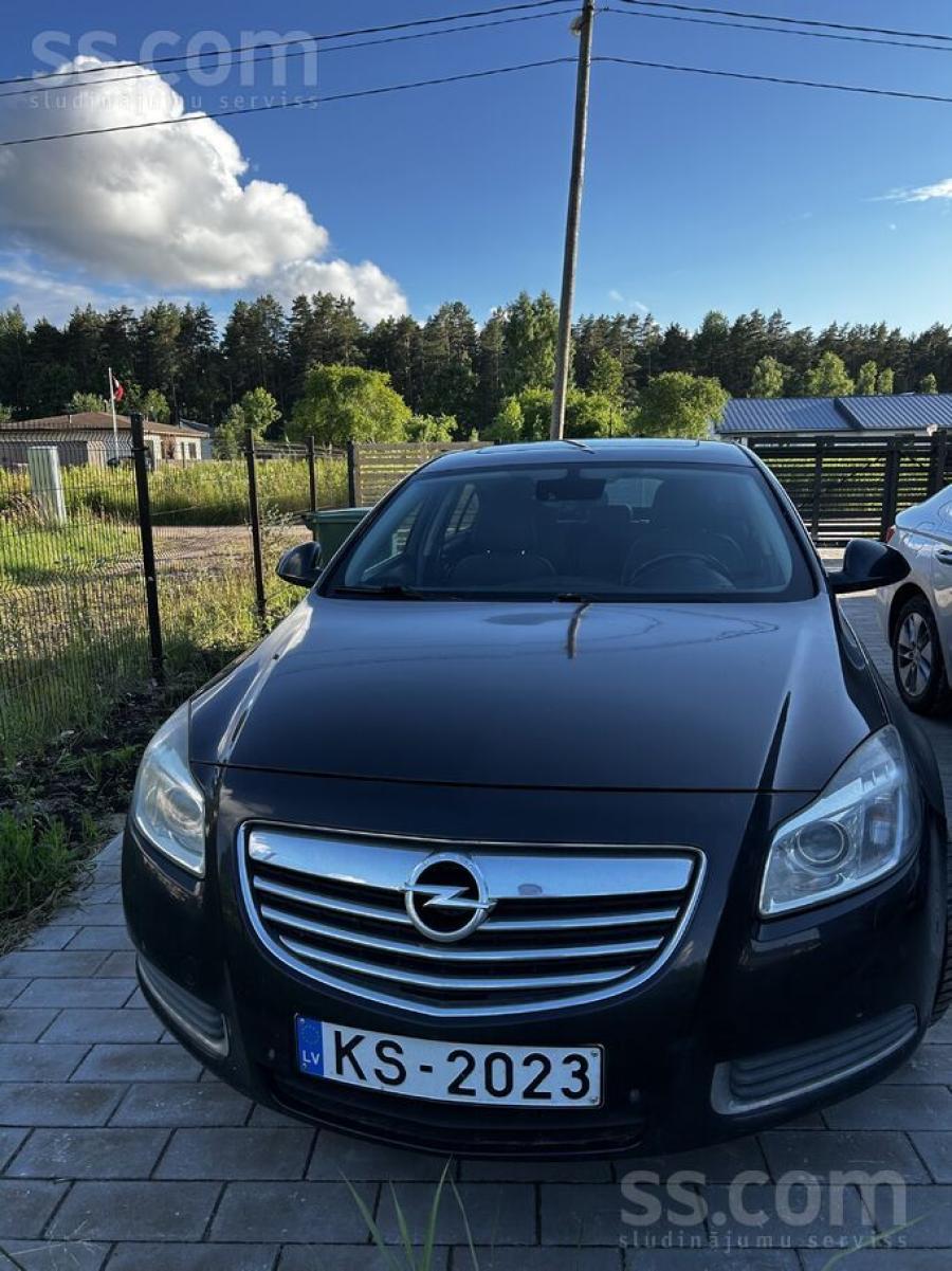 Black Opel Insignia 2010 in Riga, with an engine capacity of 2.00 L and mileage of 256 thousand km for 1600 €, photo 30 on AUTOMOTO.COM.LV