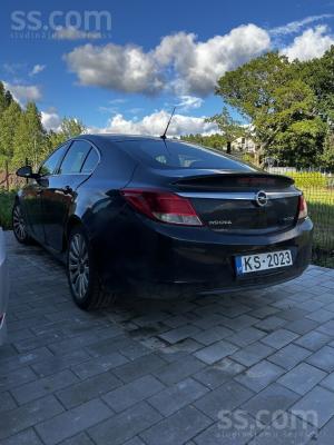 Black Opel Insignia 2010 in Riga, with an engine capacity of 2.00 L and mileage of 256 thousand km for 1600 €, photo 33 on AUTOMOTO.COM.LV
