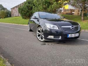 Melns Opel Insignia 2010 Ogre, ar dzinēja tilpumu 2.00 L un nobraukumu 379 tūkst. km par 1850 €, foto 6 vietnē AUTOMOTO.COM.LV