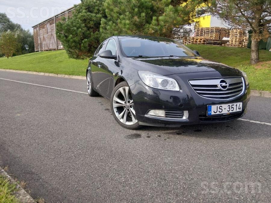 Melns Opel Insignia 2010 Ogre, ar dzinēja tilpumu 2.00 L un nobraukumu 379 tūkst. km par 1850 €, foto 6 vietnē AUTOMOTO.COM.LV