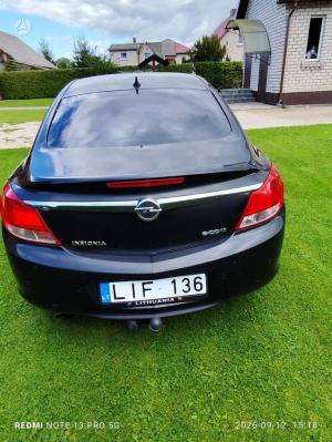 Black Opel Insignia 2010 in Silale, with an engine capacity of 1.96 L and mileage of 268 thousand km for 2750 €, photo 5 on AUTOMOTO.COM.LV