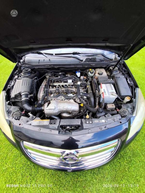 Opel Insignia 2010 in Silale on AUTOMOTO.COM.LV Black Opel Insignia 2010 in Silale, with an engine capacity of 1.96 L and mileage of 268 thousand km for 2750 β¬, photo 7 on AUTOMOTO.COM.LV