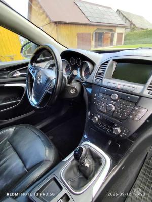 Black Opel Insignia 2010 in Silale, with an engine capacity of 1.96 L and mileage of 268 thousand km for 2750 €, photo 14 on AUTOMOTO.COM.LV