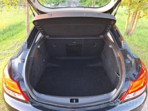 Black Opel Insignia 2011 in Gulbene, with an engine capacity of 2.00 L and mileage of 231 thousand km for 4700 €, photo 6 on AUTOMOTO.COM.LV