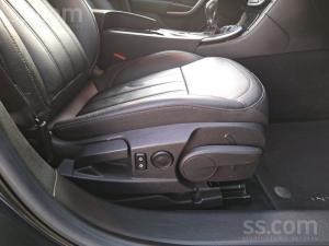 Black Opel Insignia 2011 in Gulbene, with an engine capacity of 2.00 L and mileage of 231 thousand km for 4700 €, photo 10 on AUTOMOTO.COM.LV