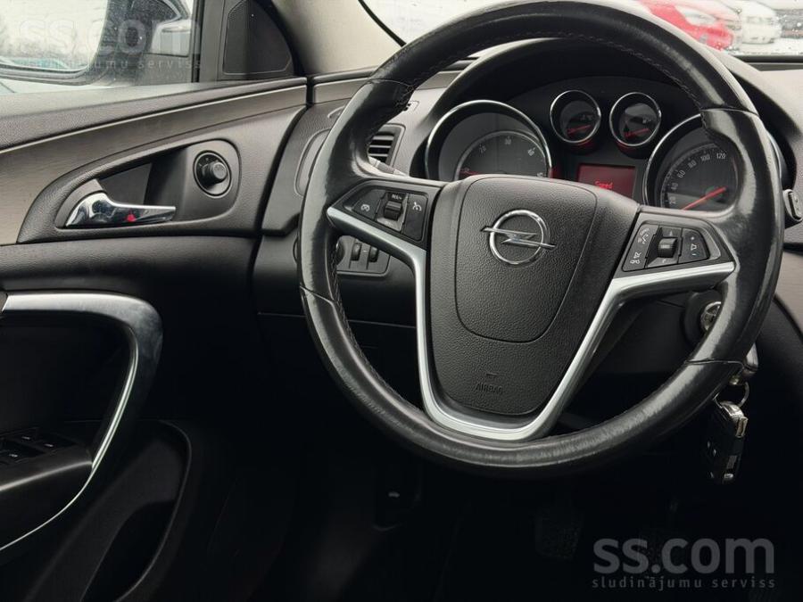 Melns Opel Insignia 2011 Rīga, ar dzinēja tilpumu 2.00 L un nobraukumu 312 tūkst. km par 3280 €, foto 14 vietnē AUTOMOTO.COM.LV