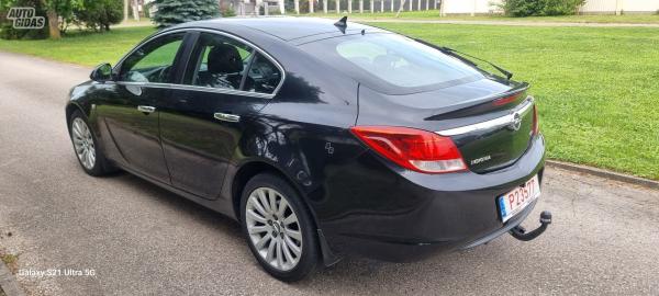 Black Opel Insignia 2011 in Kedainiai, with an engine capacity of 2.00 L and mileage of 272 thousand km for 3199 €, photo 5 on AUTOMOTO.COM.LV