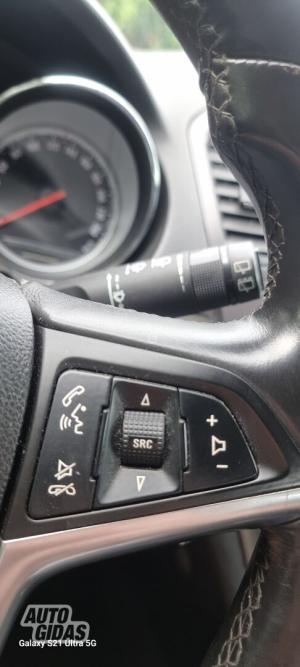 Black Opel Insignia 2011 in Kedainiai, with an engine capacity of 2.00 L and mileage of 272 thousand km for 3199 €, photo 19 on AUTOMOTO.COM.LV