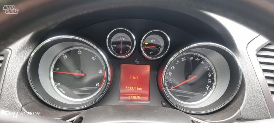 Black Opel Insignia 2011 in Kedainiai, with an engine capacity of 2.00 L and mileage of 272 thousand km for 3199 €, photo 26 on AUTOMOTO.COM.LV