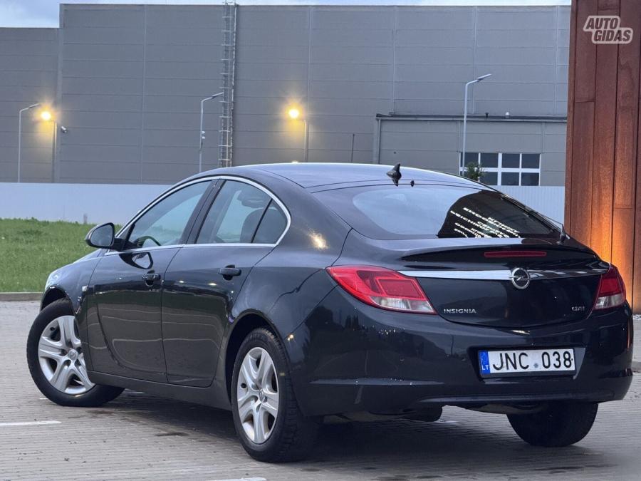 Melns Opel Insignia 2011 Kauņa, ar dzinēja tilpumu 2.00 L un nobraukumu 300 tūkst. km par 2890 €, foto 6 vietnē AUTOMOTO.COM.LV