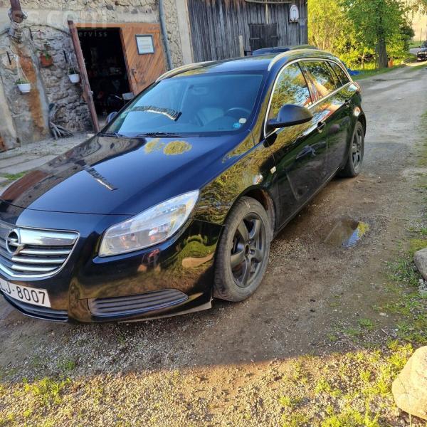 Melns Opel Insignia 2012 Jēkabpils, ar dzinēja tilpumu 1.90 L un nobraukumu 369 tūkst. km par 2700 €, foto 1 vietnē AUTOMOTO.COM.LV