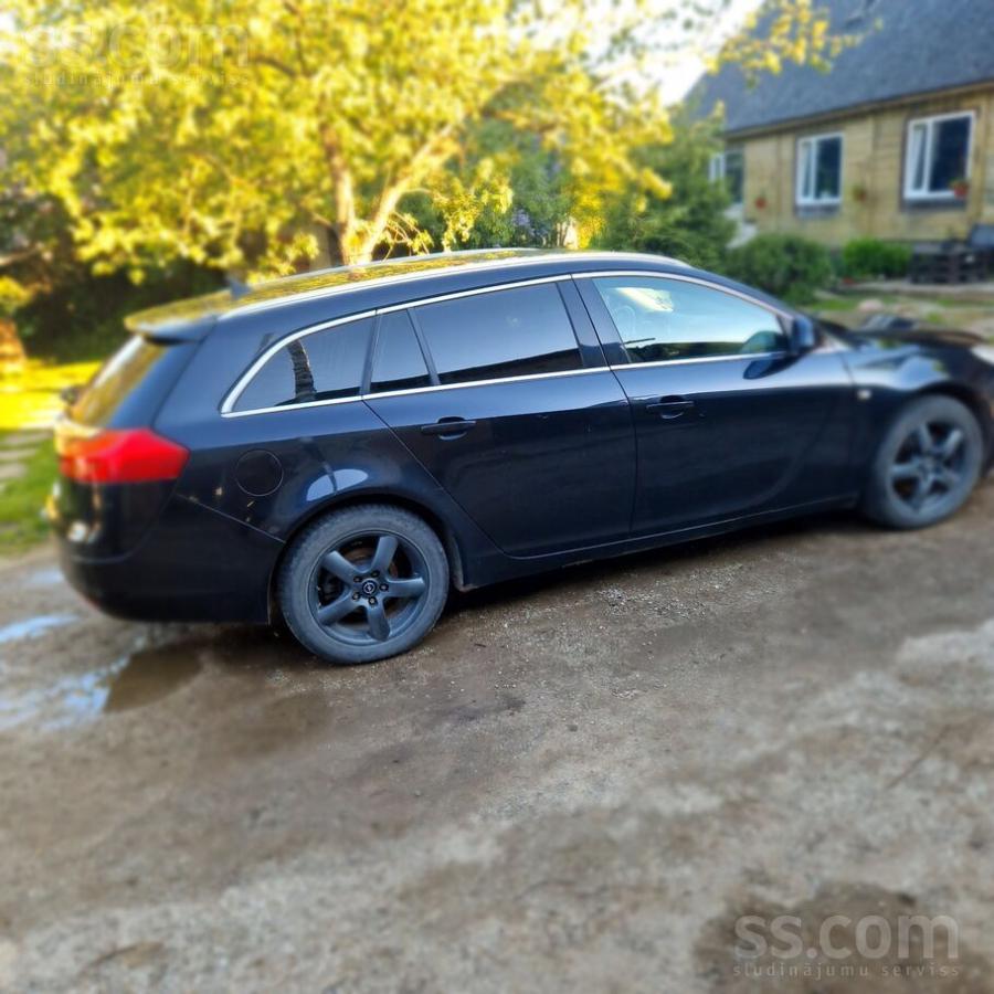 Melns Opel Insignia 2012 Jēkabpils, ar dzinēja tilpumu 1.90 L un nobraukumu 369 tūkst. km par 2700 €, foto 3 vietnē AUTOMOTO.COM.LV