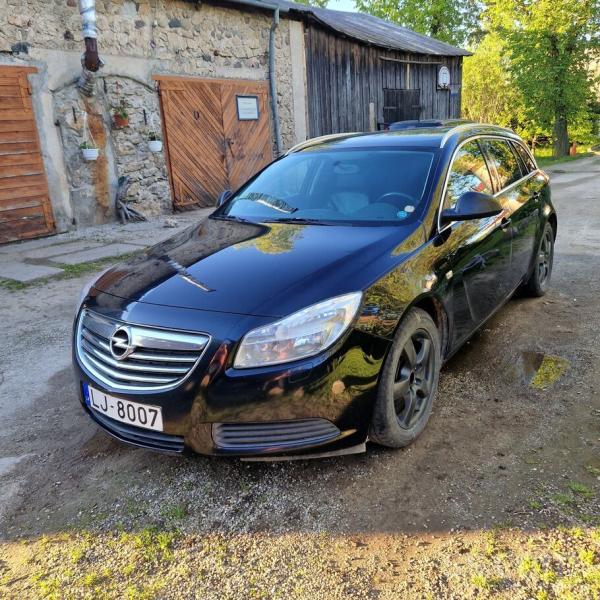 Melns Opel Insignia 2012 Jēkabpils, ar dzinēja tilpumu 1.90 L un nobraukumu 369 tūkst. km par 2700 €, foto 4 vietnē AUTOMOTO.COM.LV