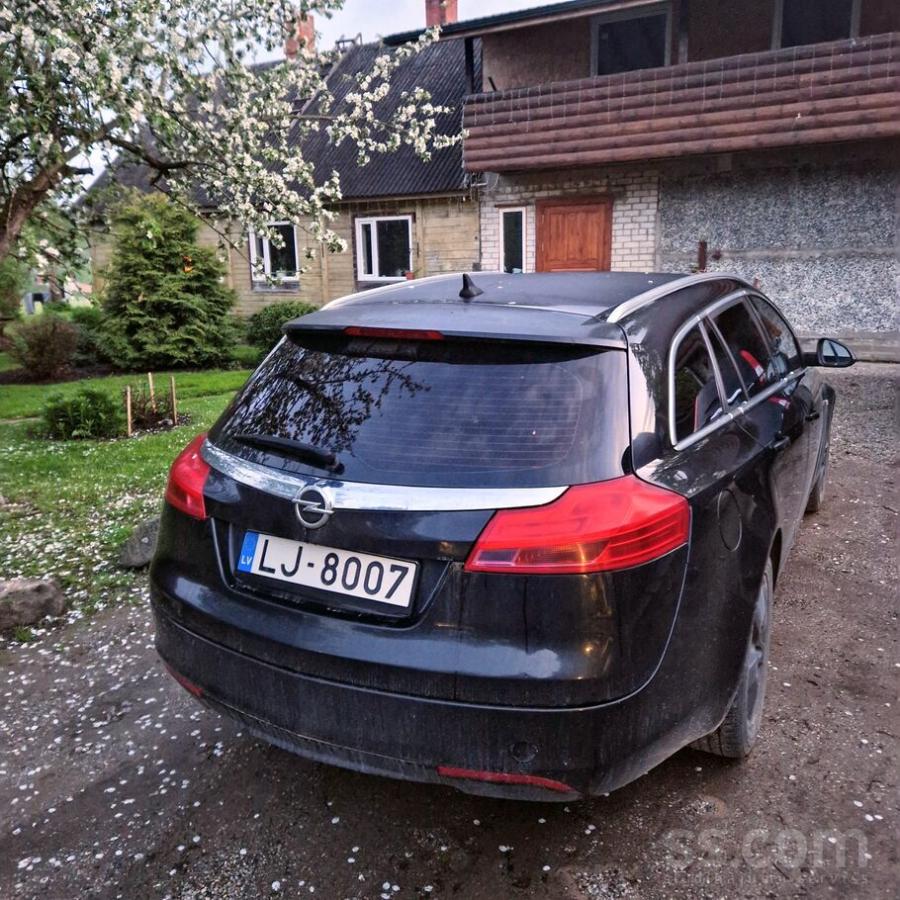 Melns Opel Insignia 2012 Jēkabpils, ar dzinēja tilpumu 1.90 L un nobraukumu 369 tūkst. km par 2700 €, foto 9 vietnē AUTOMOTO.COM.LV