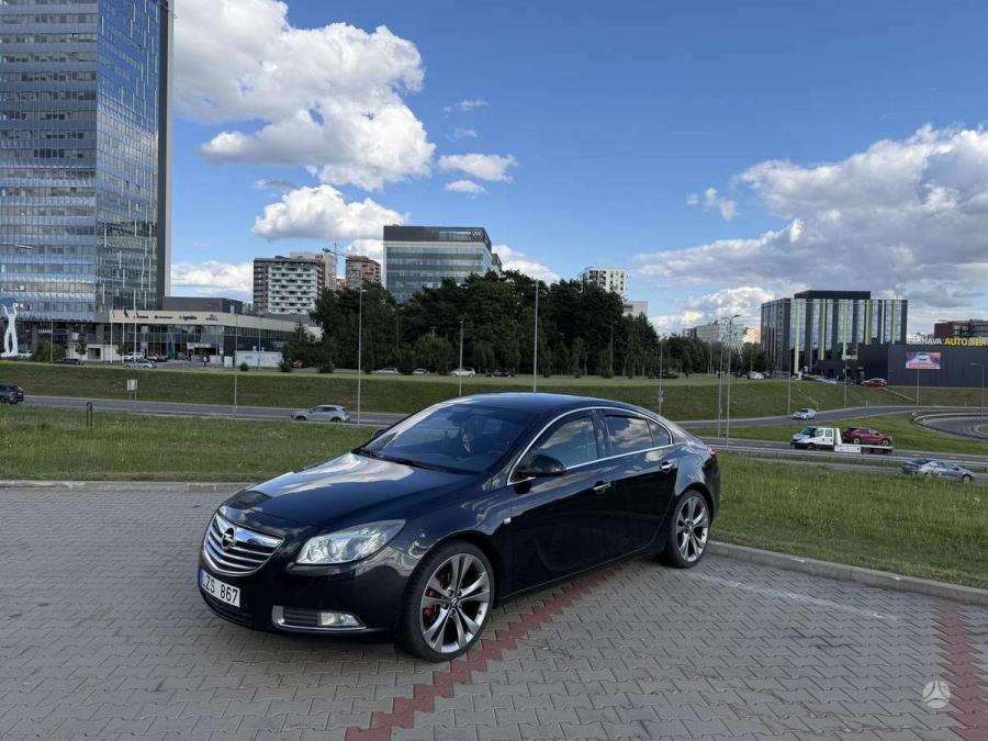 Melns Opel Insignia 2012 Viļņa, ar dzinēja tilpumu 1.96 L un nobraukumu 247 tūkst. km par 3600 €, foto 1 vietnē AUTOMOTO.COM.LV