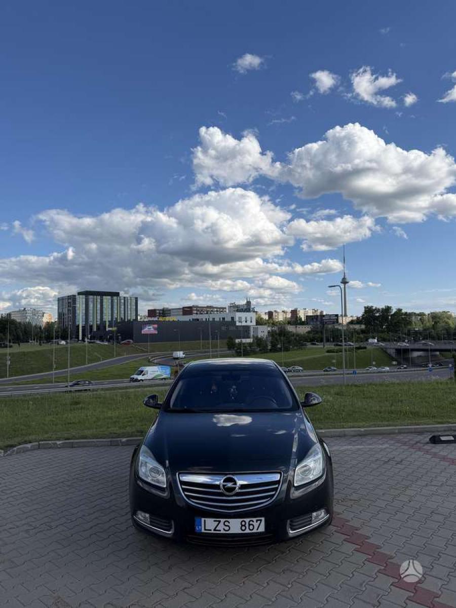 Melns Opel Insignia 2012 Viļņa, ar dzinēja tilpumu 1.96 L un nobraukumu 247 tūkst. km par 3600 €, foto 4 vietnē AUTOMOTO.COM.LV
