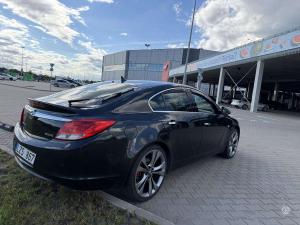 Melns Opel Insignia 2012 Viļņa, ar dzinēja tilpumu 1.96 L un nobraukumu 247 tūkst. km par 3600 €, foto 8 vietnē AUTOMOTO.COM.LV
