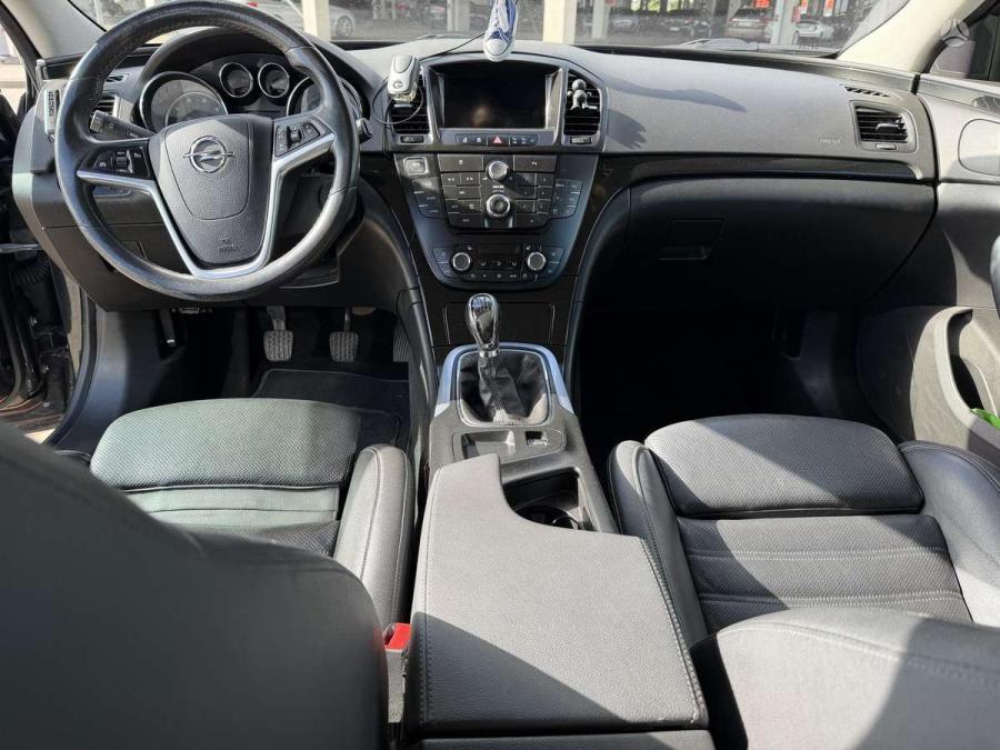 Melns Opel Insignia 2012 Viļņa, ar dzinēja tilpumu 1.96 L un nobraukumu 247 tūkst. km par 3600 €, foto 10 vietnē AUTOMOTO.COM.LV