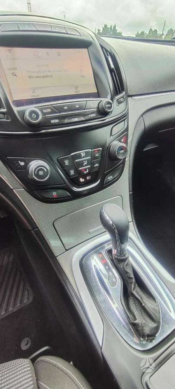 Black Opel Insignia 2014 in Marijampole, with an engine capacity of 2.00 L and mileage of 265 thousand km for 4999 €, photo 6 on AUTOMOTO.COM.LV