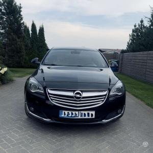 Black Opel Insignia 2014 in Siauliai, with an engine capacity of 1.96 L and mileage of 289 thousand km for 5800 €, photo 3 on AUTOMOTO.COM.LV