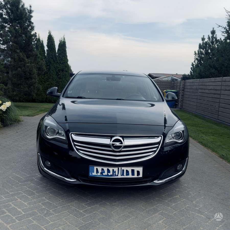 Black Opel Insignia 2014 in Siauliai, with an engine capacity of 1.96 L and mileage of 289 thousand km for 5800 €, photo 3 on AUTOMOTO.COM.LV