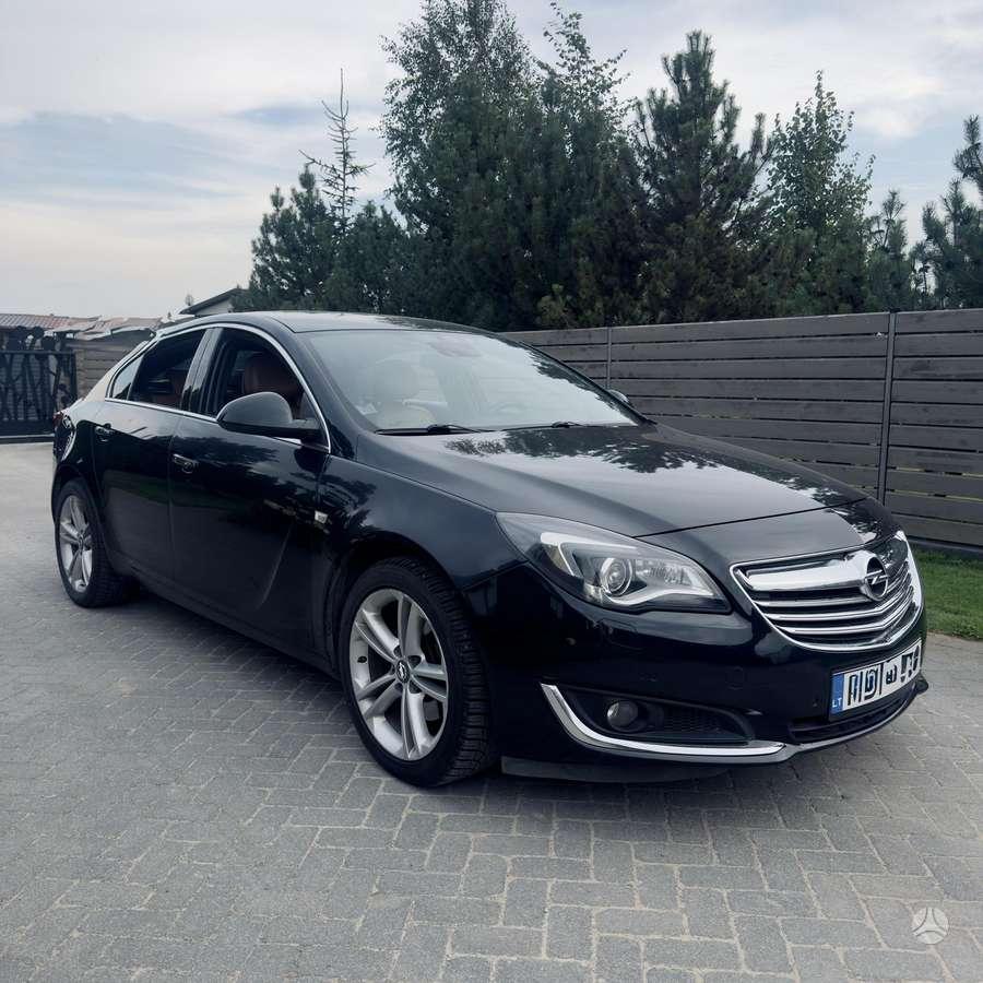 Black Opel Insignia 2014 in Siauliai, with an engine capacity of 1.96 L and mileage of 289 thousand km for 5800 €, photo 4 on AUTOMOTO.COM.LV
