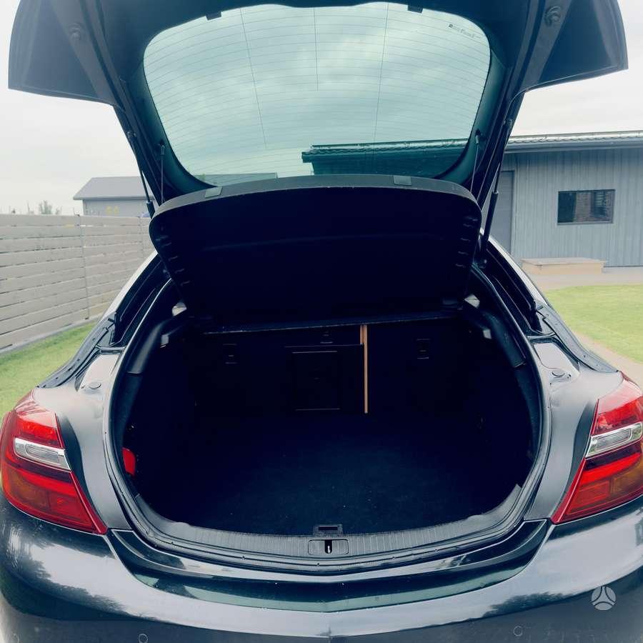 Black Opel Insignia 2014 in Siauliai, with an engine capacity of 1.96 L and mileage of 289 thousand km for 5800 €, photo 6 on AUTOMOTO.COM.LV