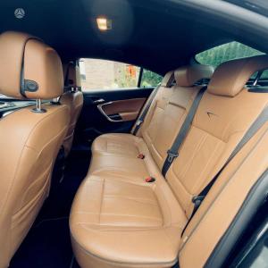 Black Opel Insignia 2014 in Siauliai, with an engine capacity of 1.96 L and mileage of 289 thousand km for 5800 €, photo 9 on AUTOMOTO.COM.LV