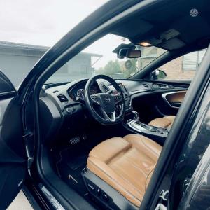 Black Opel Insignia 2014 in Siauliai, with an engine capacity of 1.96 L and mileage of 289 thousand km for 5800 €, photo 10 on AUTOMOTO.COM.LV