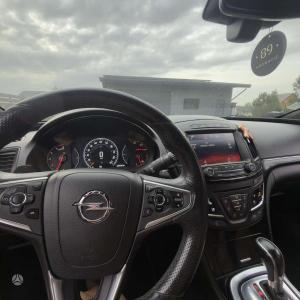 Black Opel Insignia 2014 in Siauliai, with an engine capacity of 1.96 L and mileage of 289 thousand km for 5800 €, photo 12 on AUTOMOTO.COM.LV