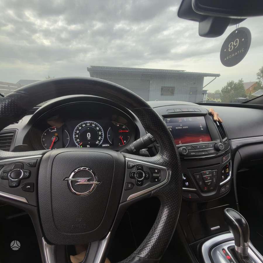 Black Opel Insignia 2014 in Siauliai, with an engine capacity of 1.96 L and mileage of 289 thousand km for 5800 €, photo 12 on AUTOMOTO.COM.LV