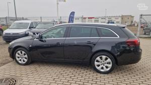 Black Opel Insignia 2015 in Marijampole, with an engine capacity of 2.00 L and mileage of 202 thousand km for 5990 €, photo 4 on AUTOMOTO.COM.LV